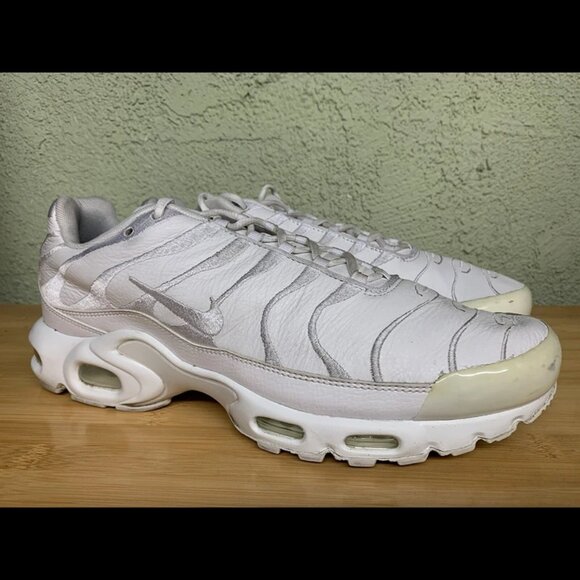 Nike | Shoes | Rare Nike Air Max Plus Tn Triple White Metallic Silver ...